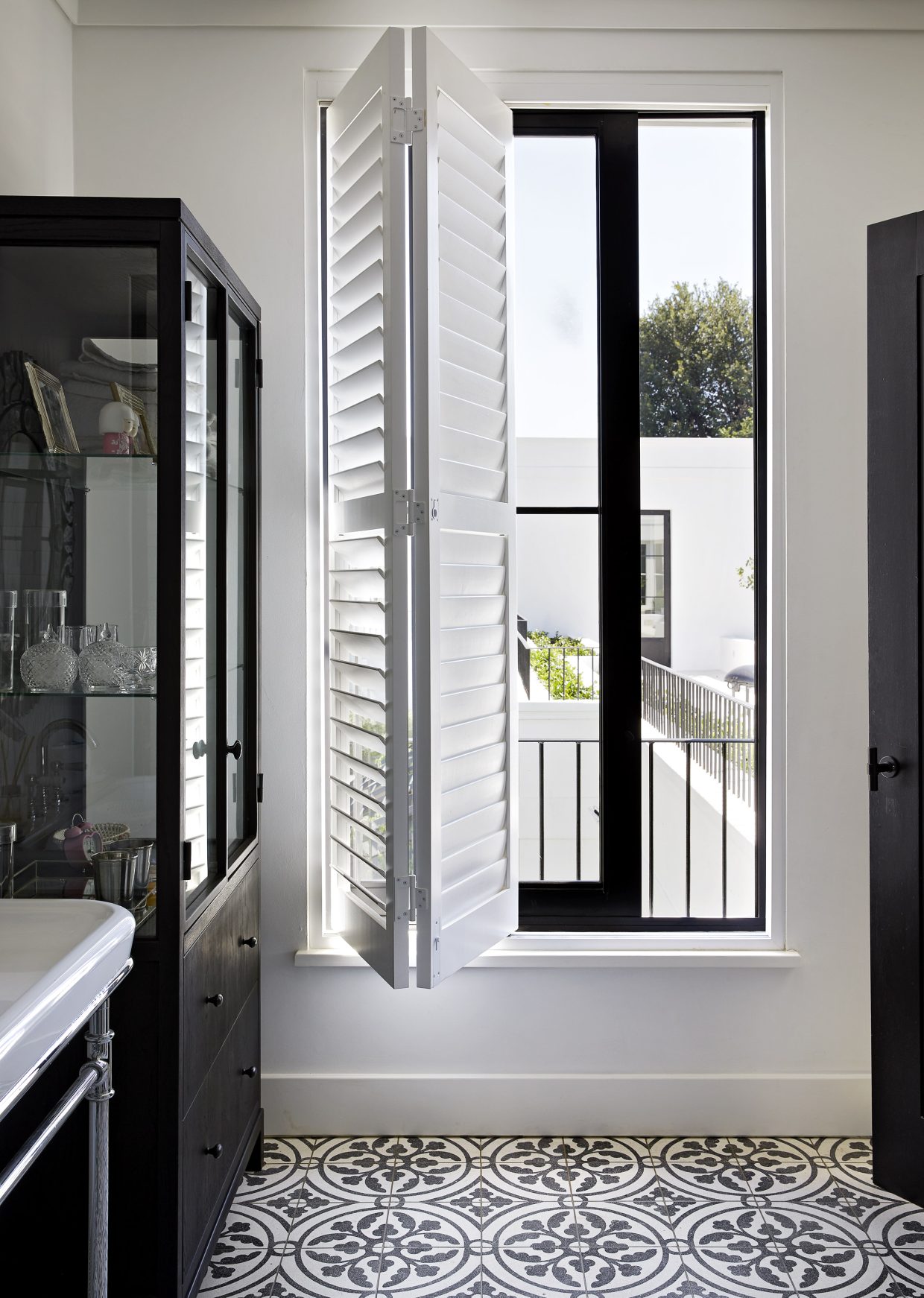 Louvre Shutters | Wooden, Security, & Aluminium Shutters